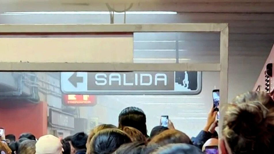 Falla provoca humo en tren de la estación Mixiuhca en Línea 9 del Metro ...