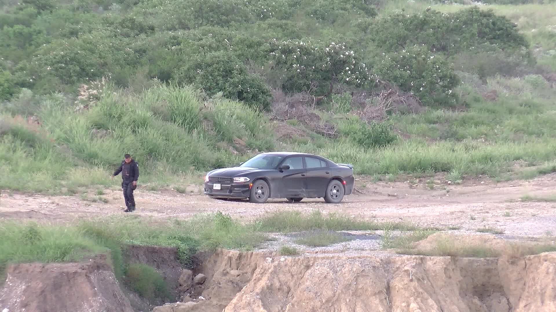 Autoridades encuentran cuerpos en fosa en Juárez | N+