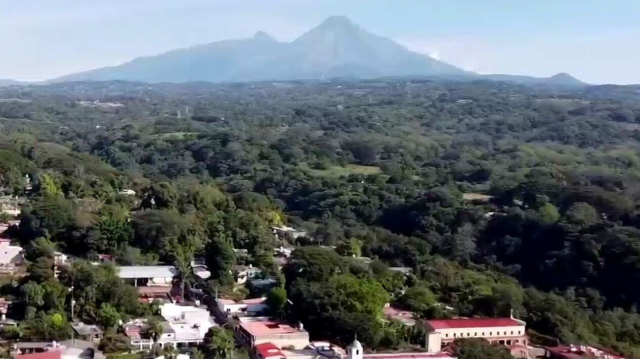 Conociendo Suchitlán, el Poblado Más Turístico de Colima | N+