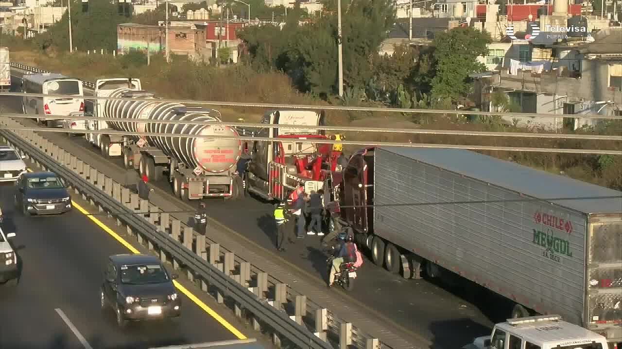 Tráiler Impacta Unidad de Carga con Material Peligroso | N+