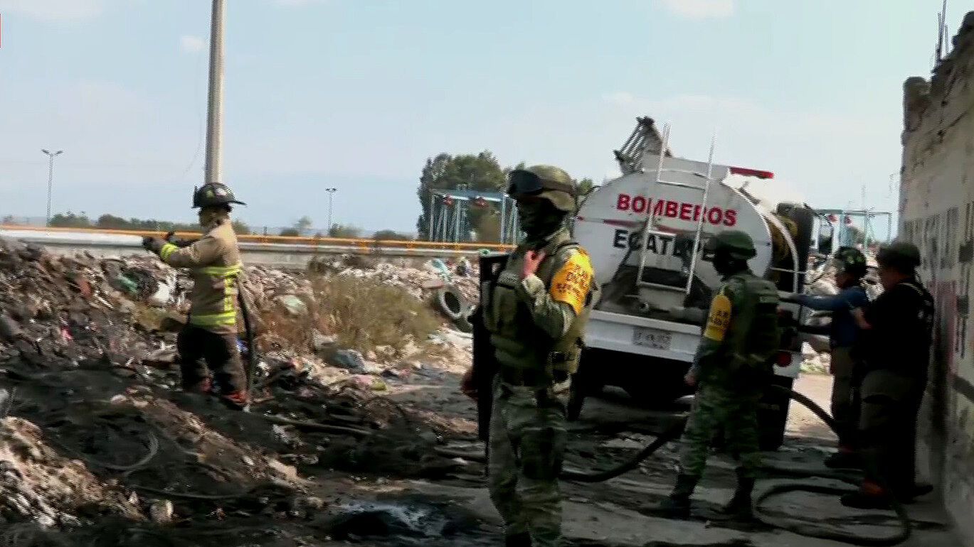 Controlan Incendio en Lote Baldío en Ecatepec | N+