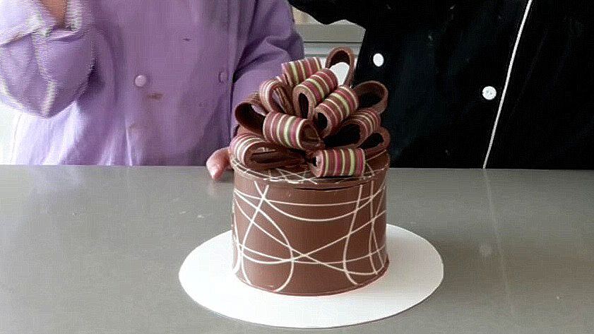 Aprende a Hacer una Caja de Chocolate | N+