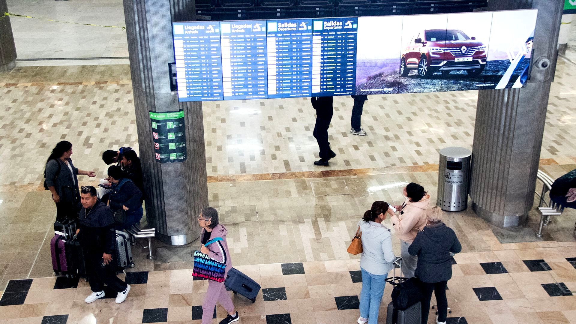 Así Se Ven las Pantallas con Nuevos Horarios en AICM | N+