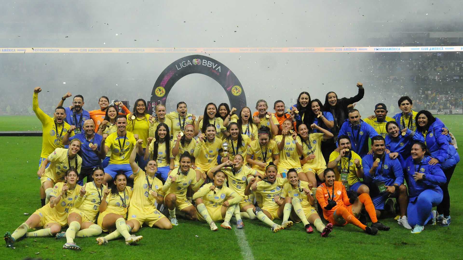 Así Fueron los Festejos por el Triunfo del América Femenil | N+