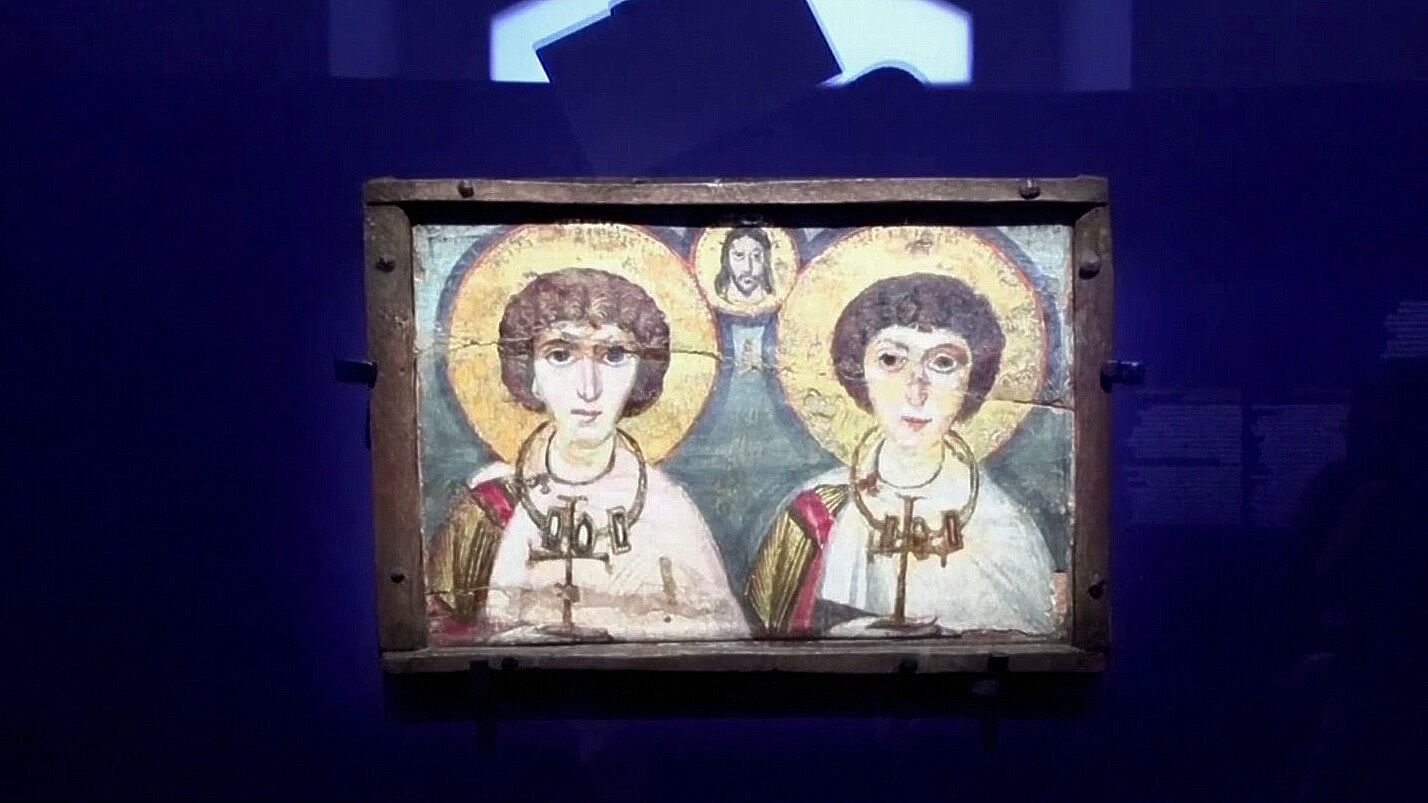 Museo del Louvre Exhibe Íconos Raros Extraídos de Ucrania | N+