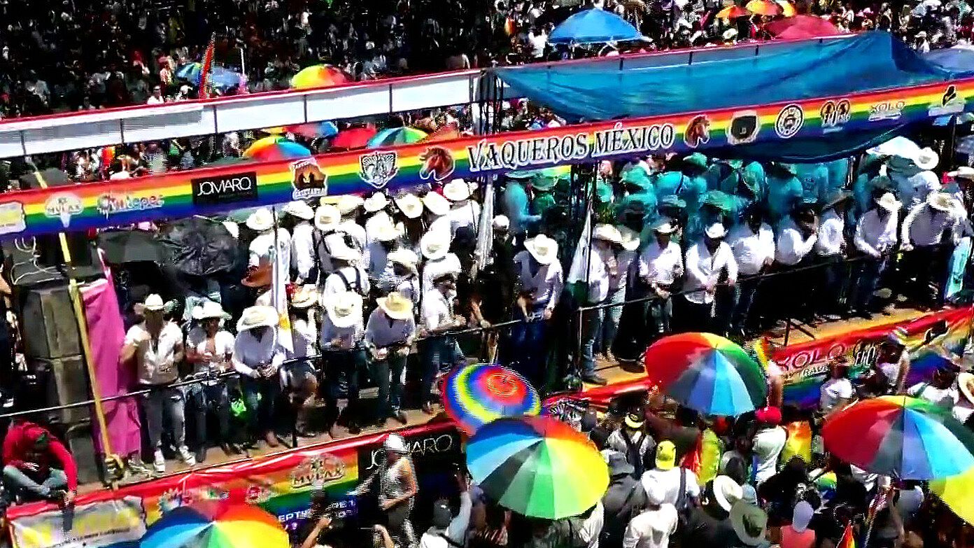 Marcha del Orgullo LGBTQ+: Aparecen Carros Alegóricos en CDMX | N+